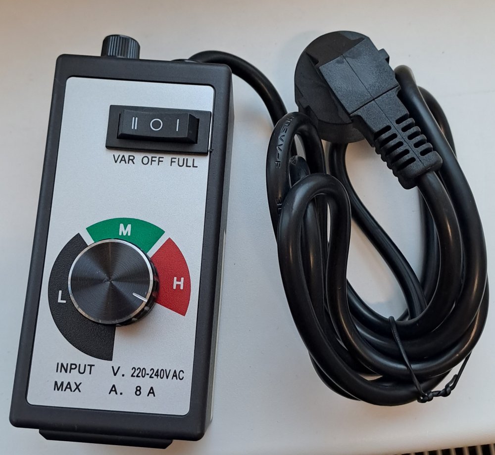 Fan SPEED CONTROLLER with UK plug/220-240V - VocalBoothToGo